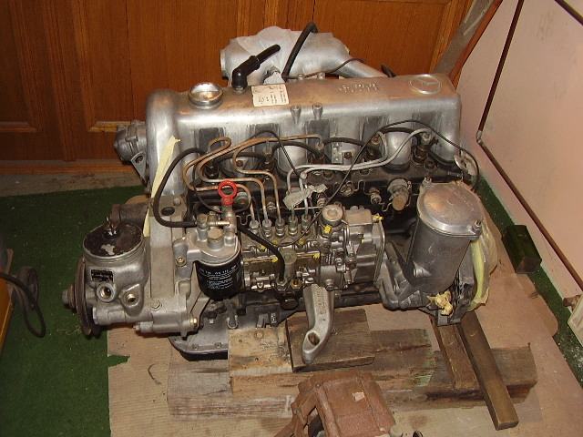 MERCEDES MOTOR 300D R5 TIP 123