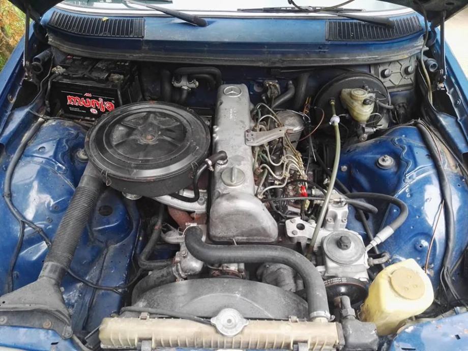 Mercedes W123 300 d vrhunski motor sa svim agregatima!!!
