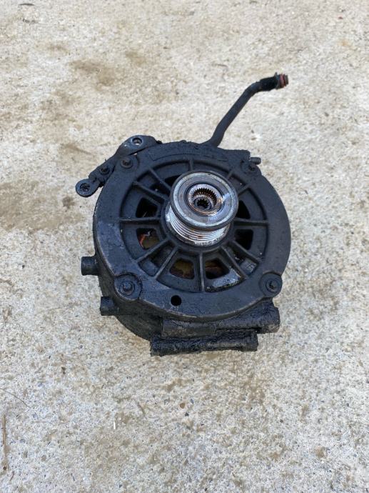 Mercedes w210 E klasa delphi alternator vodeno hlađenje