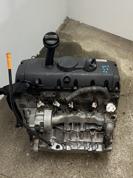 MOTOR 2.5 TDI VW T5 TRANSPORTER BNZ