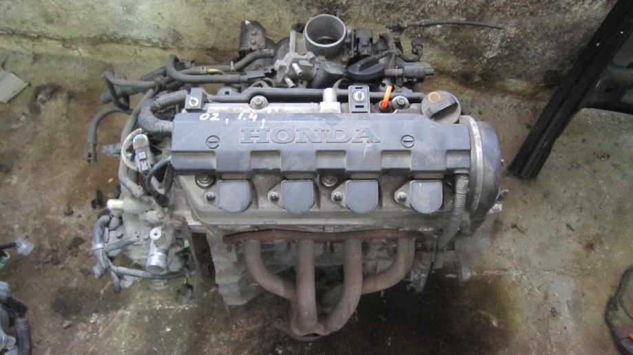motor Honda Civic 2x 1.4 za godinu 1996 + za godinu 2002