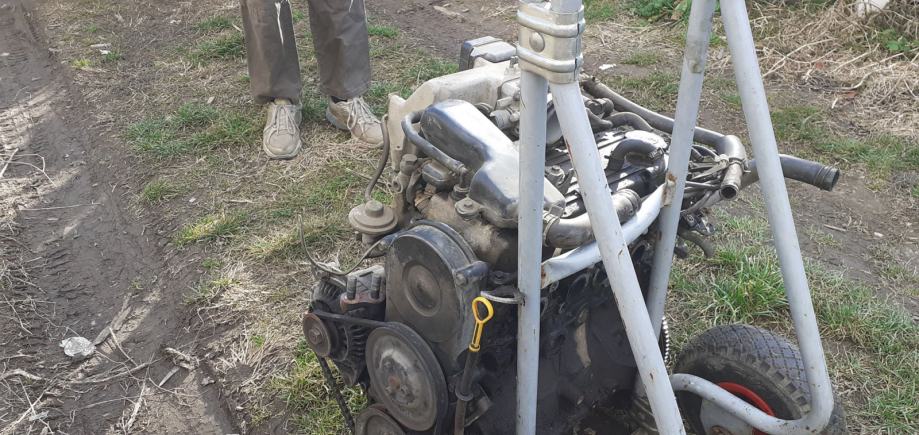 motor kia pride 2000g. 1.3 benzin