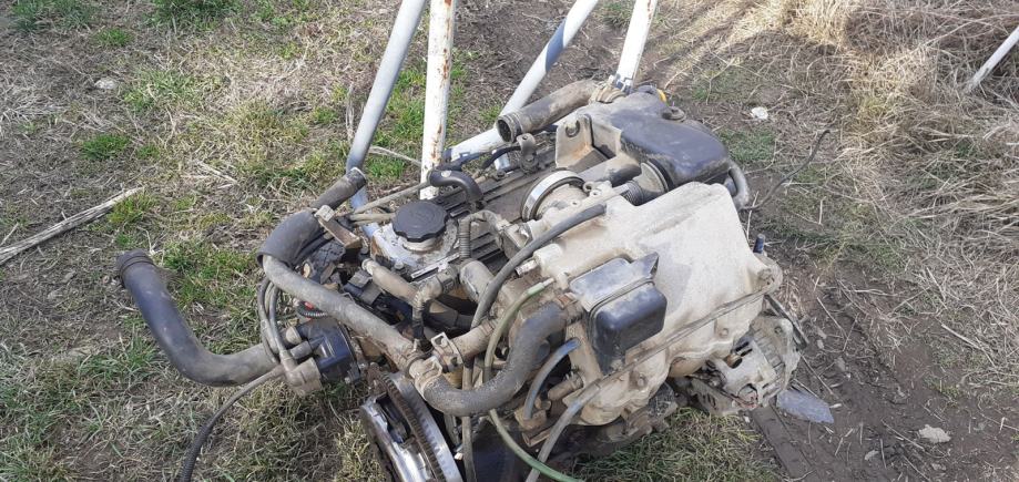 motor kia pride 2000g. 1.3 benzin