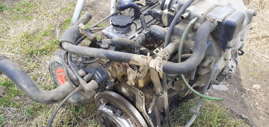motor kia pride 2000g. 1.3 benzin