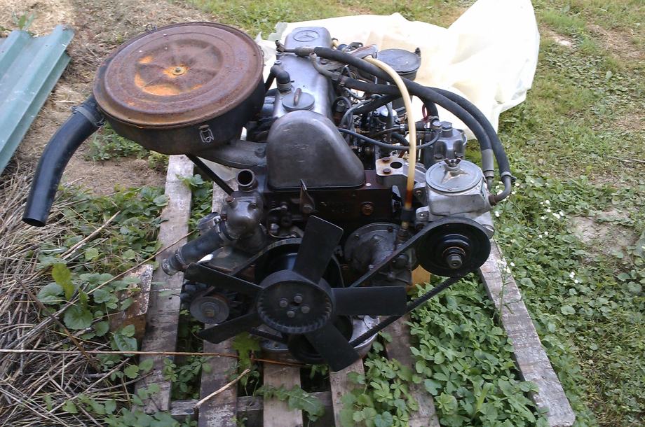 Motor Mercedes 123