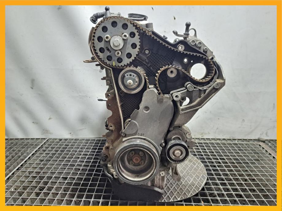 Motor VW Passat B7 Golf 6 CC 2.0 TDI > CFGB 145876