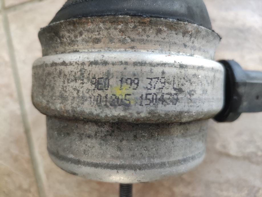 Nosač Motora sa Senzorom Audi A4 B7 8E0199382B