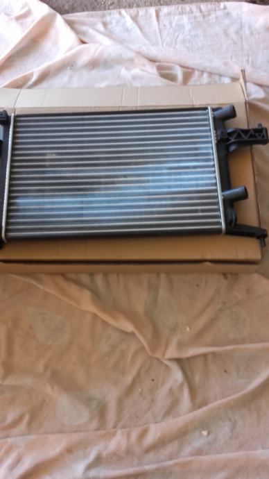 Opel corsa C 1.0 12v 1.2 16v hladnjak vode NOVO 1300236 /190063007 AC+