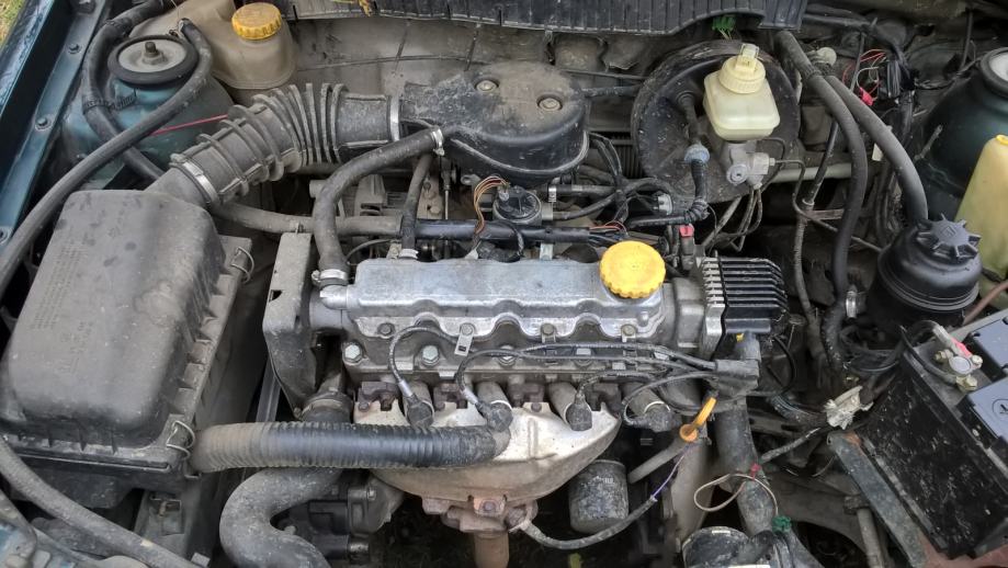 Opel motor 1.6i (X16SZ)