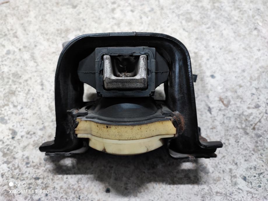 Peugeot 207 nosač motora desni 9681706580