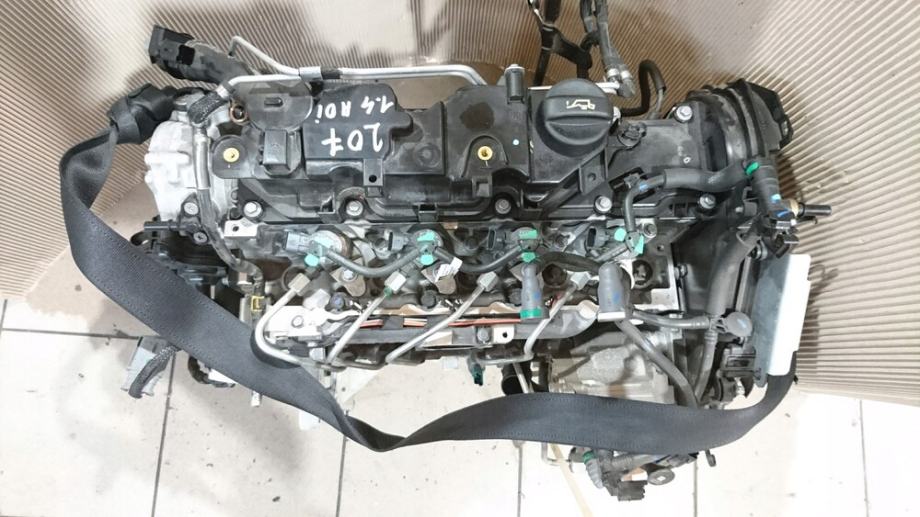 PEUGEOT 208 2015 1.4 HDI DIESEL motor 8H01 DV4C CITROEN C3