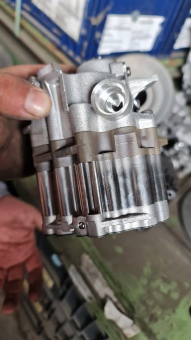 pumpa za ulje mercedes