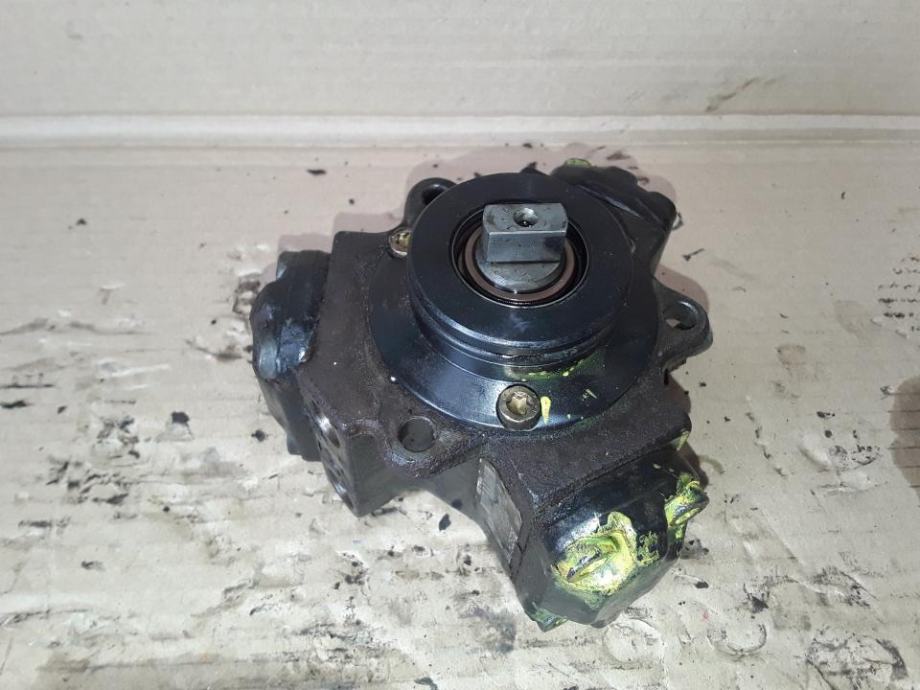 PUMPA VISOKOG PRITISKA A6110700501 0445010008 MERCEDES C CLASS (W203)