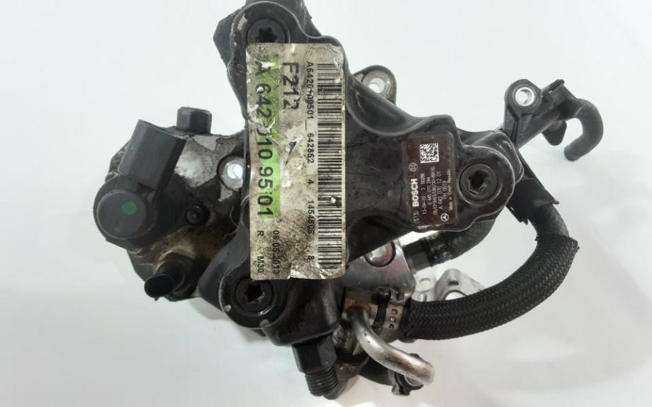 PUMPA VISOKOG PRITISKA A6420701201 0445010244 200632 MERCEDES E CLASS
