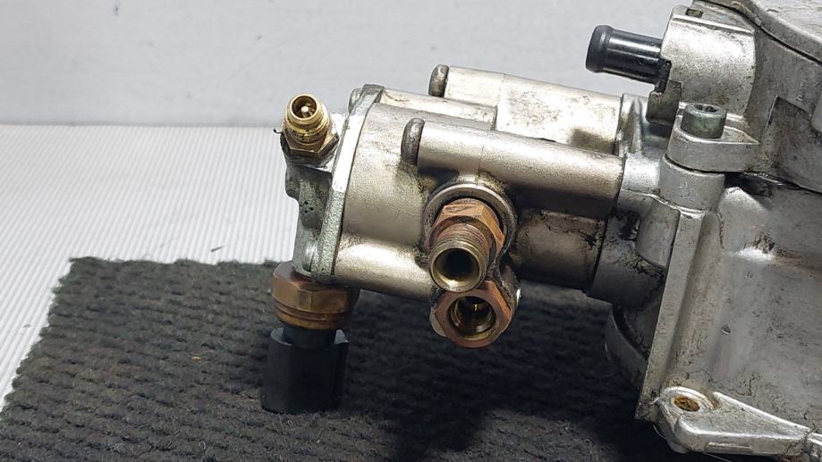 PUMPA VISOKOG PRITISKA AUDI A6 > 04-08 06F127025F