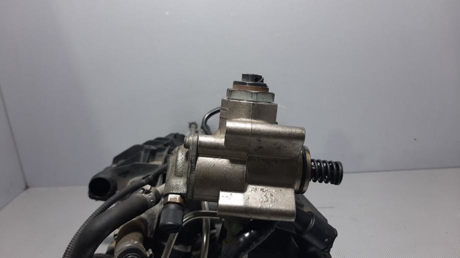 PUMPA VISOKOG PRITISKA VW PASSAT B6 > 05-10 06F127025F