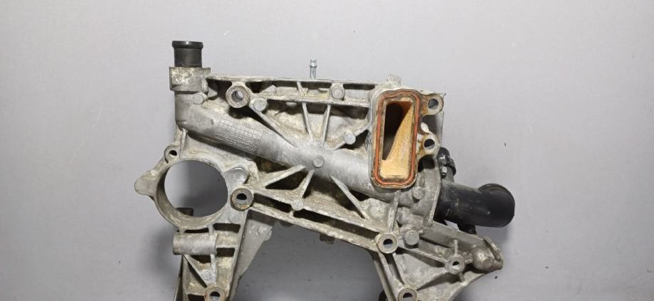 PUMPA VODE MERCEDES 6 > 16-18 A6512001302