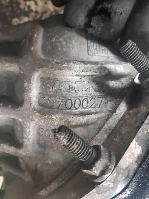 REDUKTOR VOLVO XC90 / DIFERENCIJAL VOLVO XC90 / 30700027 / 30735299