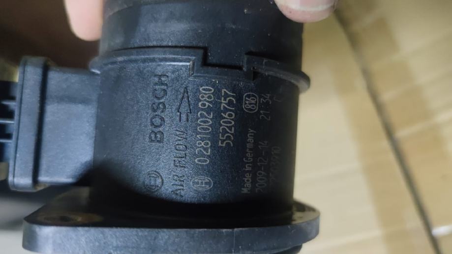 SENZOR PROTOKA ZRAKA FIAT ALFA BOSCH 0281002980,MAF SENZOR