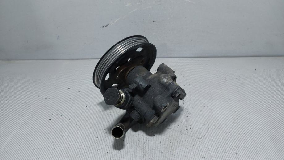 SERVO PUMPA VW PASSAT B5 > 00-05 038145255D