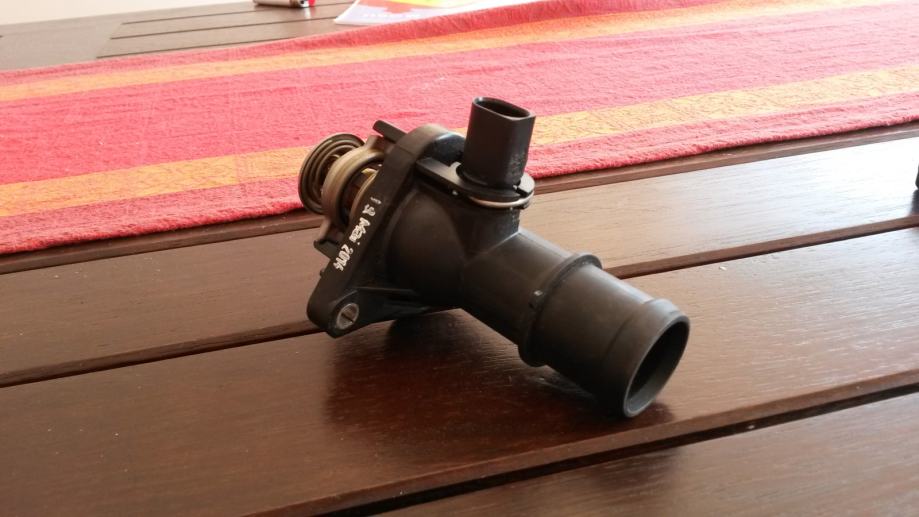 TERMOSTAT ZA ŠKODU OCTAVIU, AUDI, SEAT, VW.. BFQ 06A121114