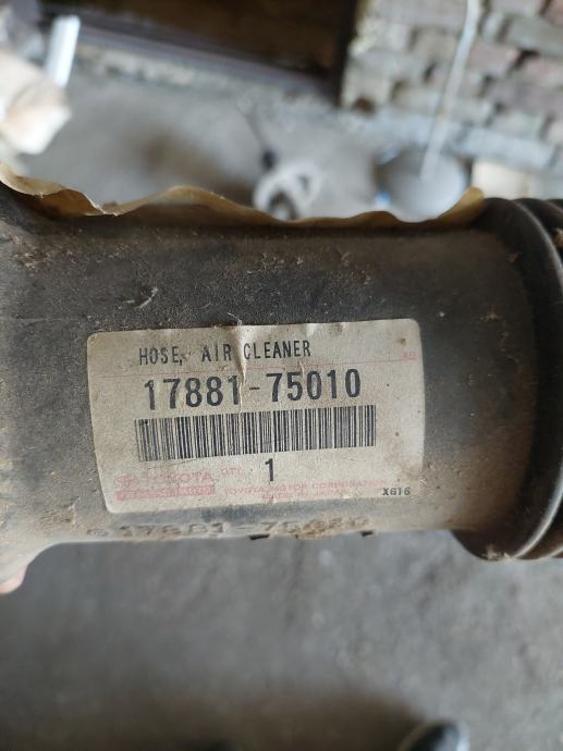 Toyota crijevo zraka 1788175010