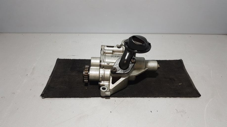 ULJNA PUMPA AUDI A5 (8T) SPORTBACK > 07-11 06H115105AC