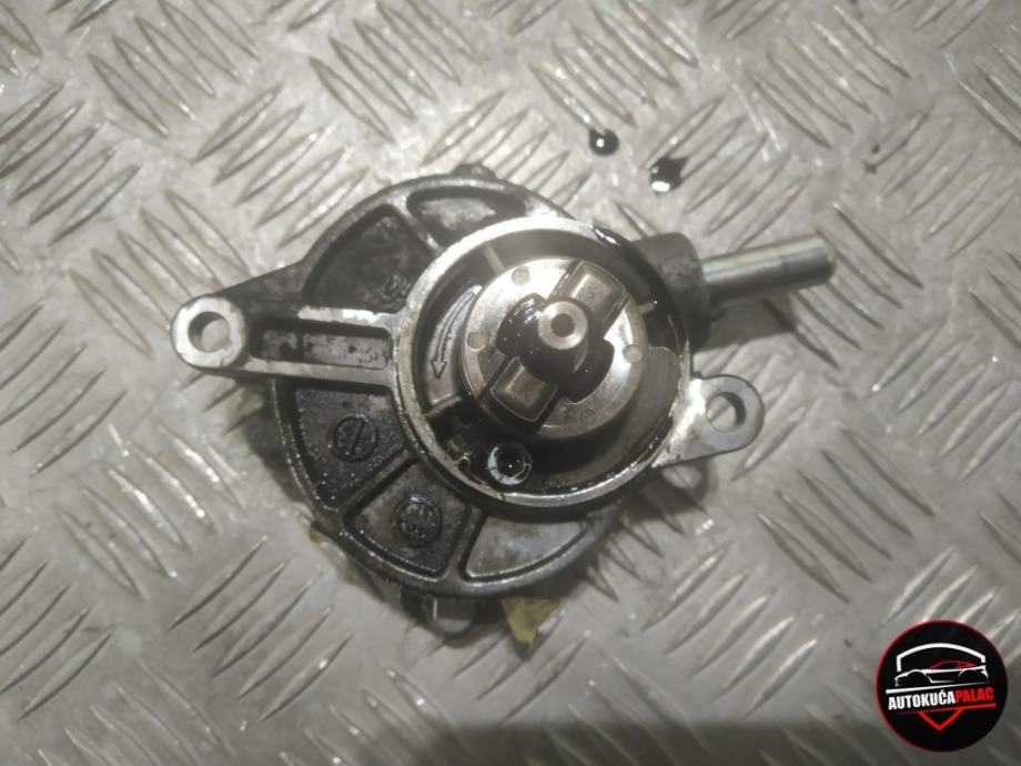 Vakum pumpa Mercedes W204 A6462300365 VP817