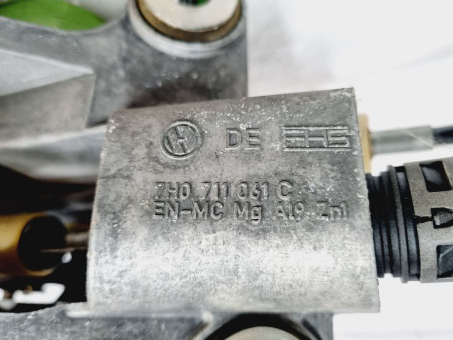 Vw Transporter T5 2.5 tdi birač brzina sajle šaltung 7H0711025E