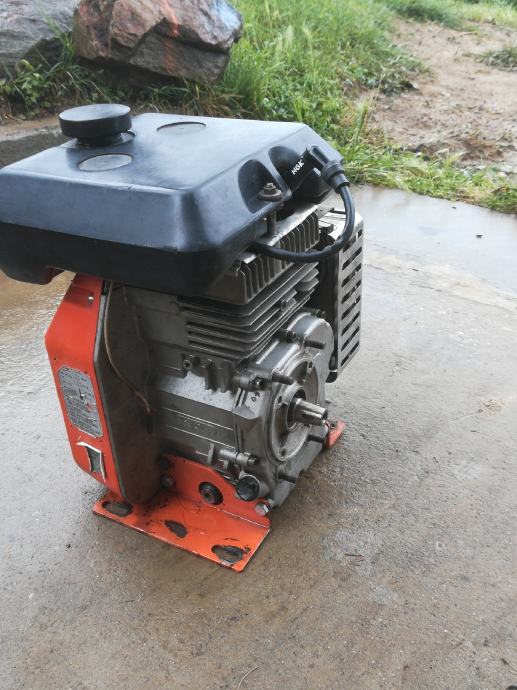 Benzinski motor ACME A220 ili TOMOS Umo 4t (za dijelove) , vrlo dobar
