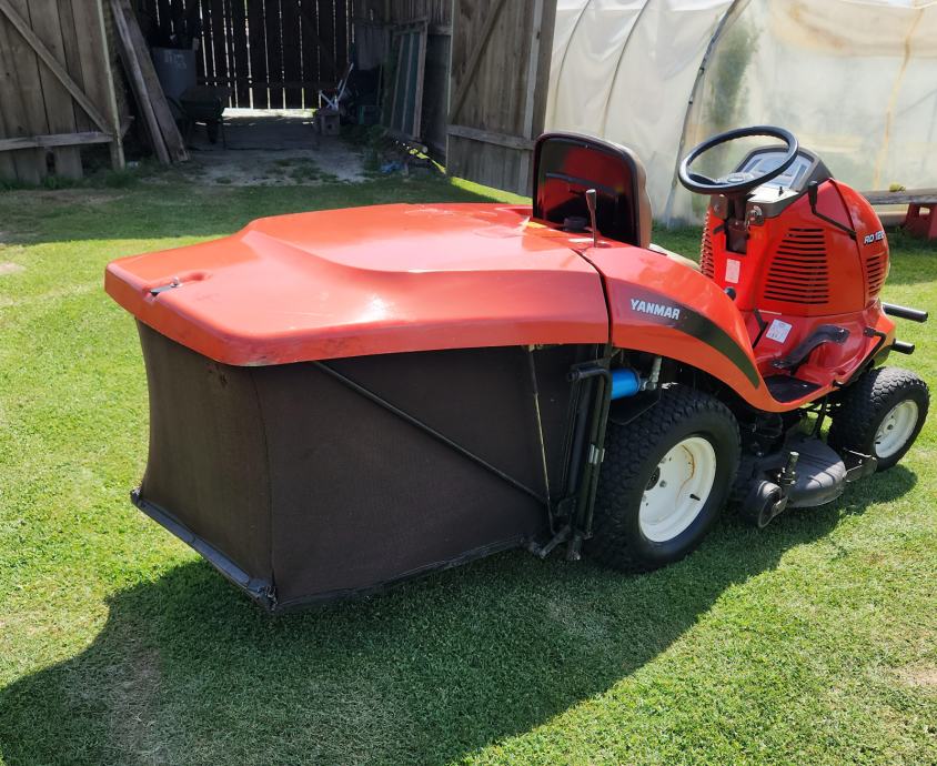 Traktor kosilica Yanmar RD122 Diesel 18Ks