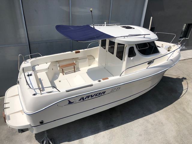 2003 ARVOR 25 Cummins diesel 220 ks ***Pronautika***