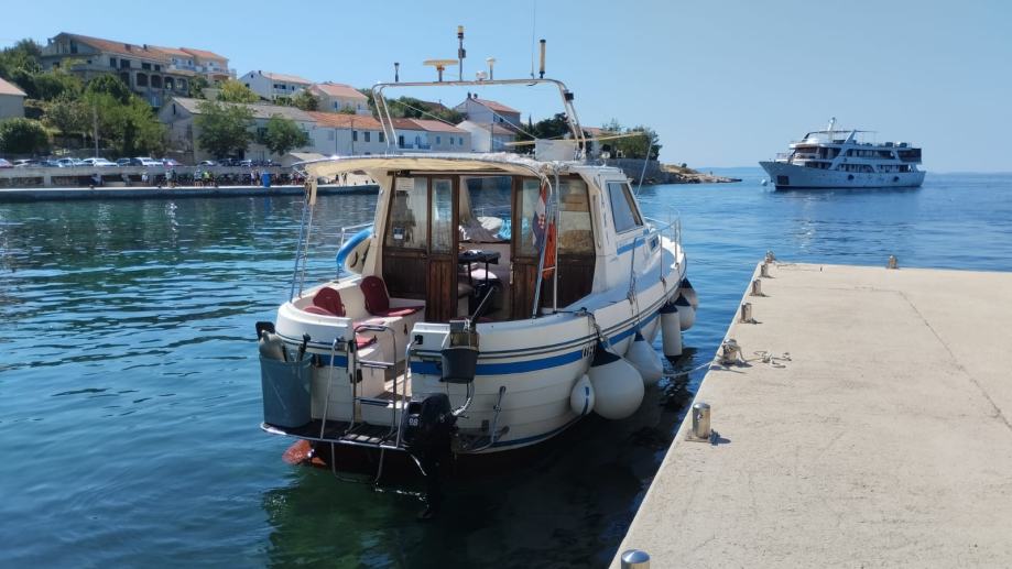 Adria 1000