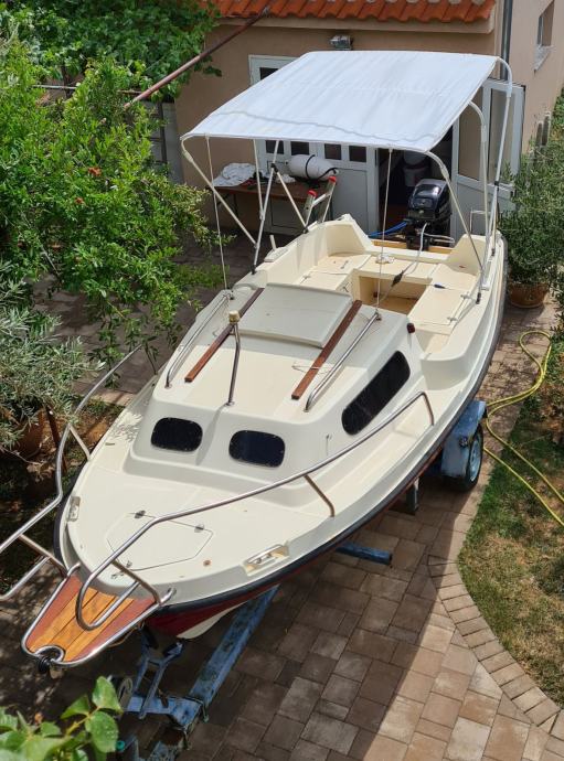 Adria 500 Mercury 20 hp 2016g Poludeplasmanska verzija