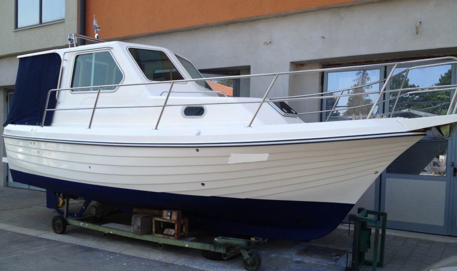 Adria 800