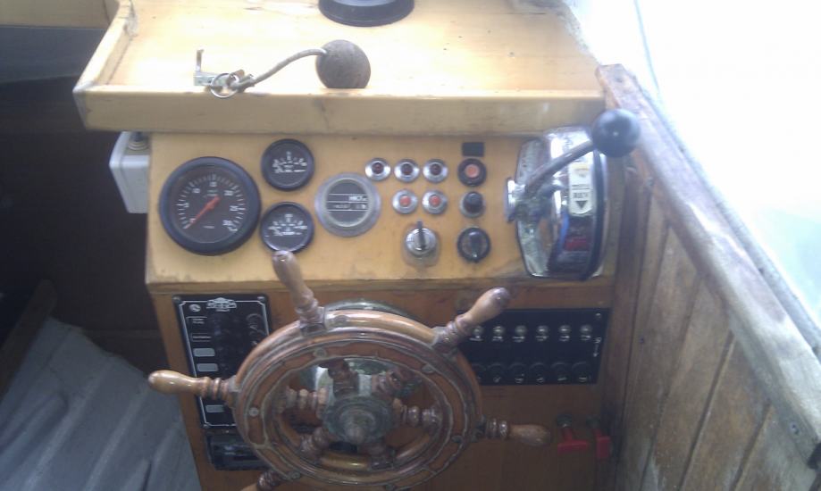 adria 800