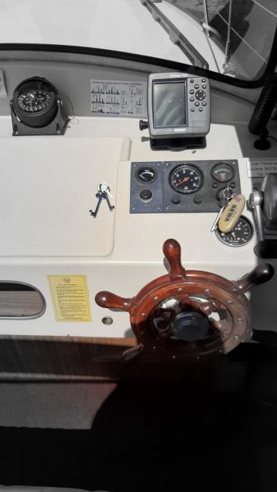 Albin 25 Deluxe