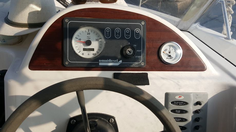 Arvor 200