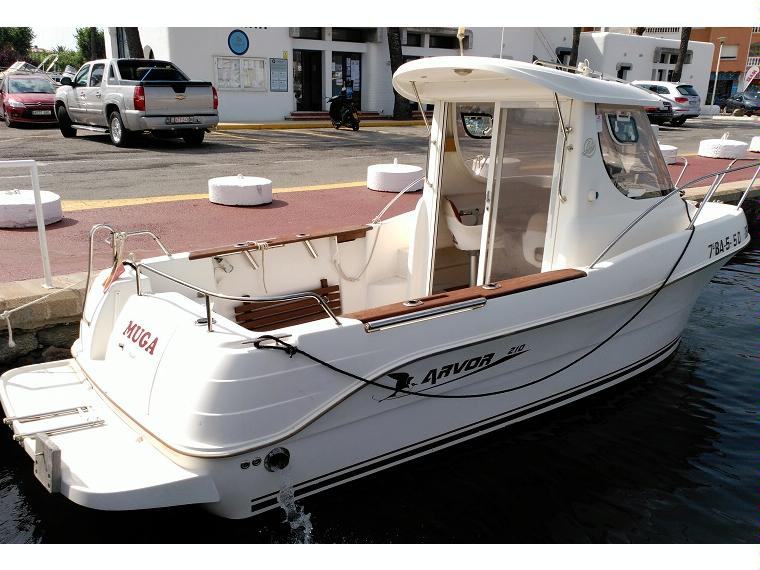 Arvor 210