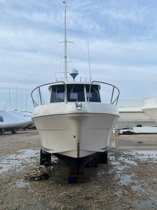Arvor 25 Mercruiser 220hp diesel