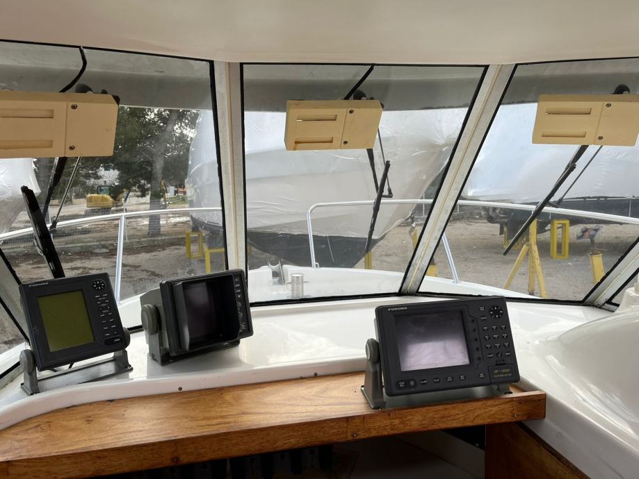 Arvor 25 Mercruiser 220hp diesel