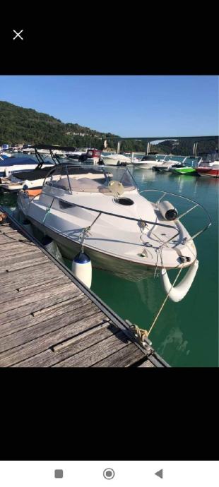 Quicksilver 540 cabin