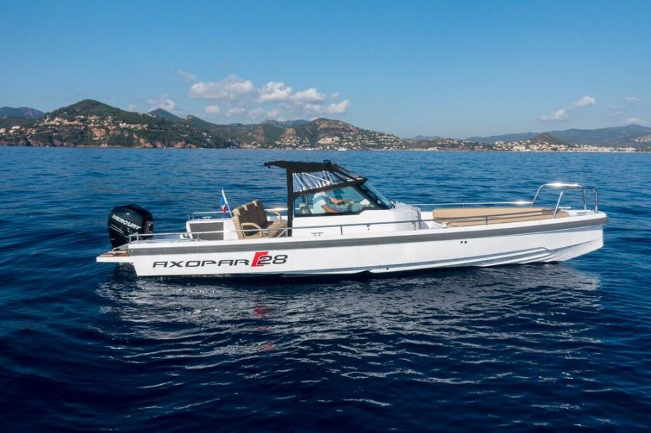 Axopar 28 Open