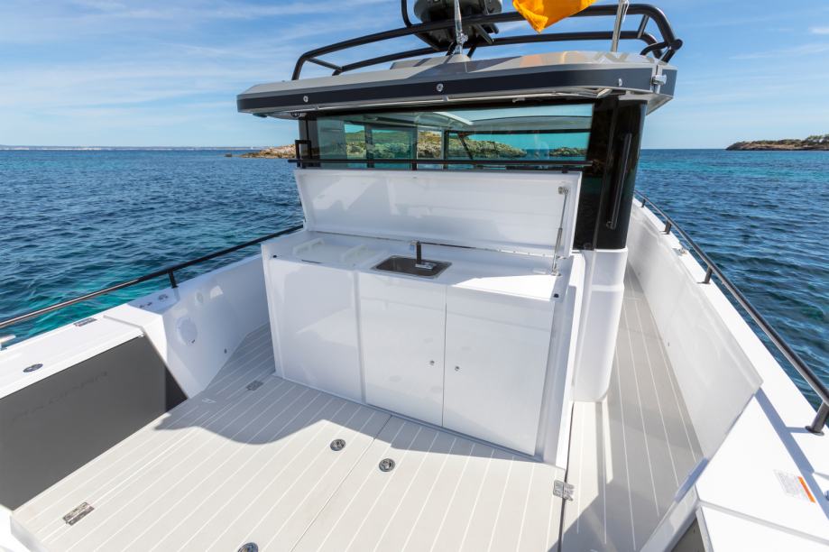 Axopar 37 SPORT CABIN