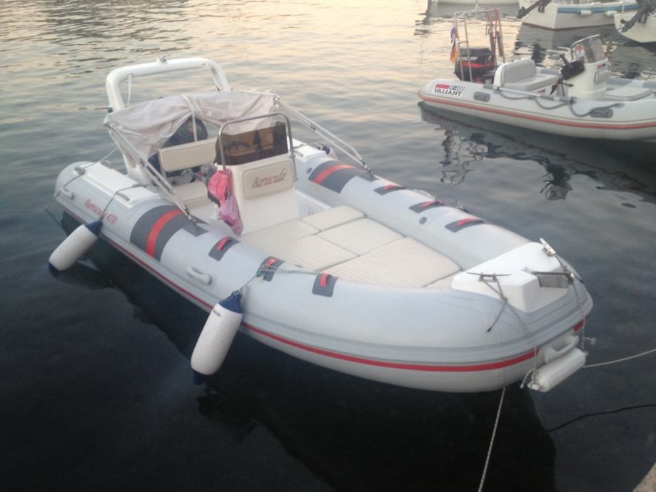 Barracuda 470, yamaha 60 ks + prikolica torbarina