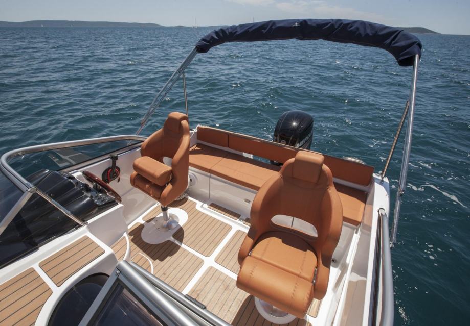 Barracuda 585 DC, najniža cijena novih plovila u Europi