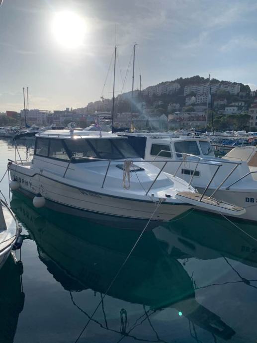 Bayliner Trophy Pro 2359 *BEZ MOTORA*