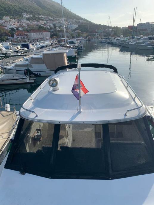 Bayliner Trophy Pro 2359 *BEZ MOTORA*
