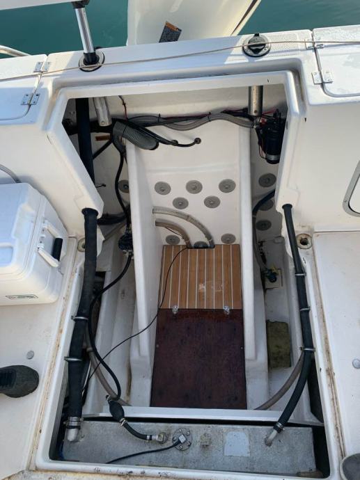 Bayliner Trophy Pro 2359 *BEZ MOTORA*