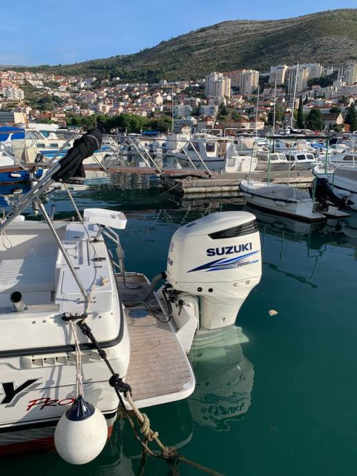 Bayliner Trophy Pro 2359 *BEZ MOTORA*